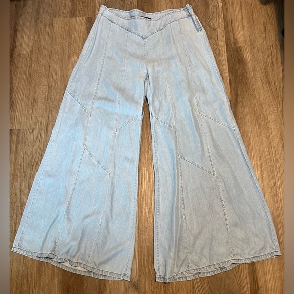 Joe's Jeans | Pants & Jumpsuits | Joes Side Zip Super Wide Leg Pants ...